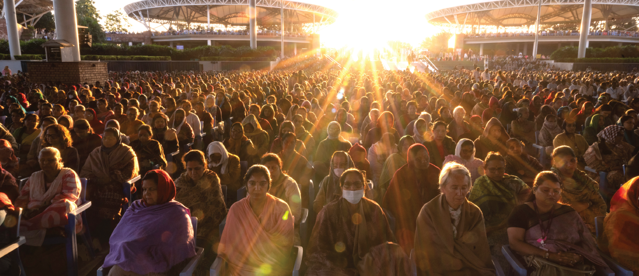 A Spiritual Gathering: The Transformative Power of Group Meditation ...